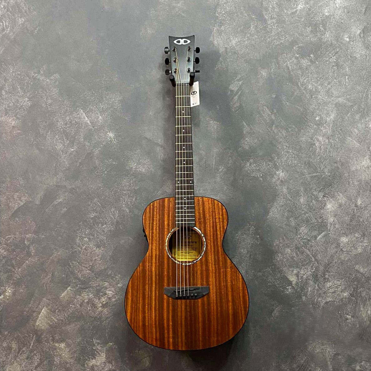D&D Candelaria Jr. GT-2 | PIMA GUITARS