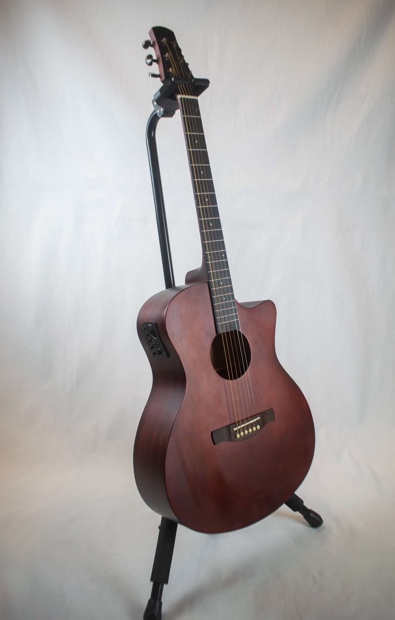 Clifton A Series A2e OM (with pickups) - Orchestra Model | PIMA GUITARS