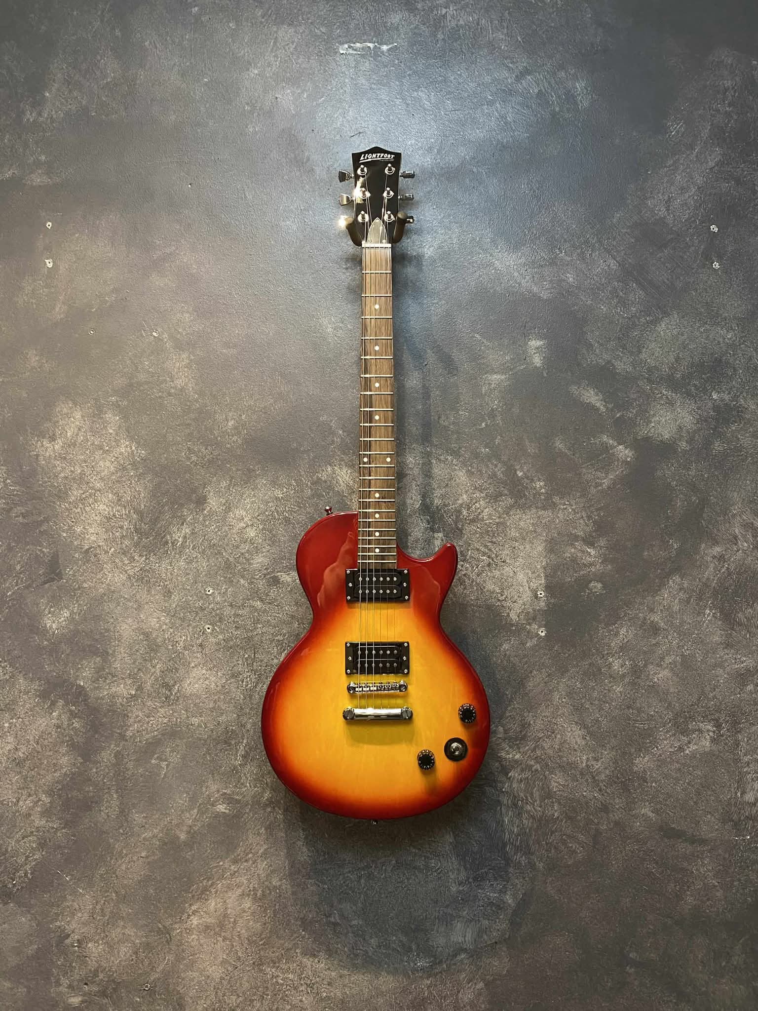 D&D Lightfoot Les Paul Electric Guitar Package - Cherry Sunburst | PIMA ...